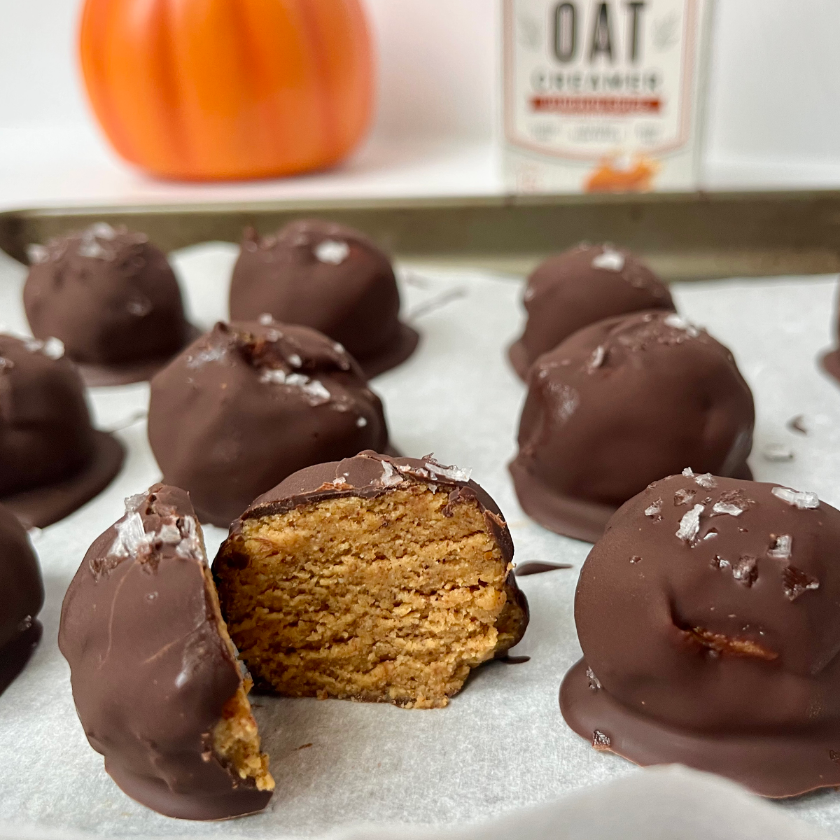 Pumpkin Spice Truffles – Elmhurst 1925